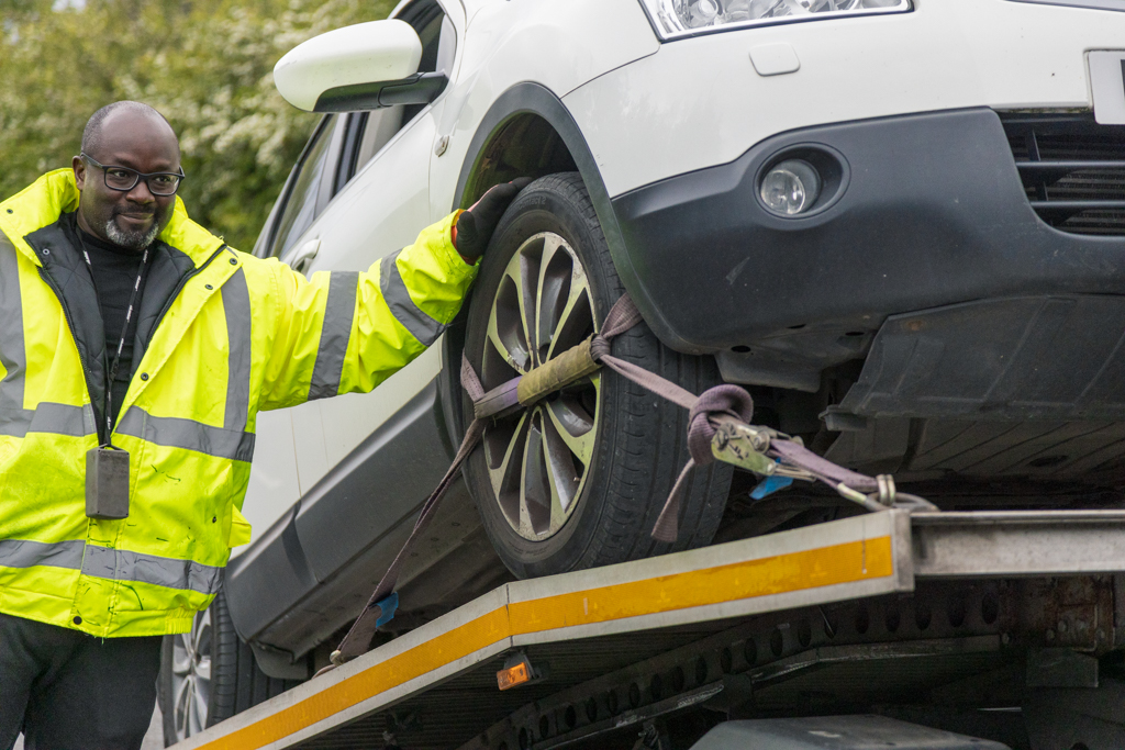 Contact EZ Vehicle Recovery for Reliable Vehicle Assistance in ...